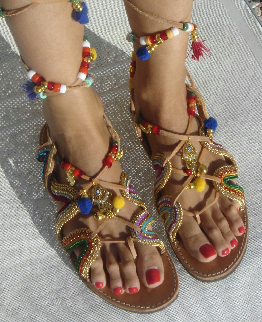 Tendance Chaussures : 43 des plus belles sandales plates pour l'été 2017