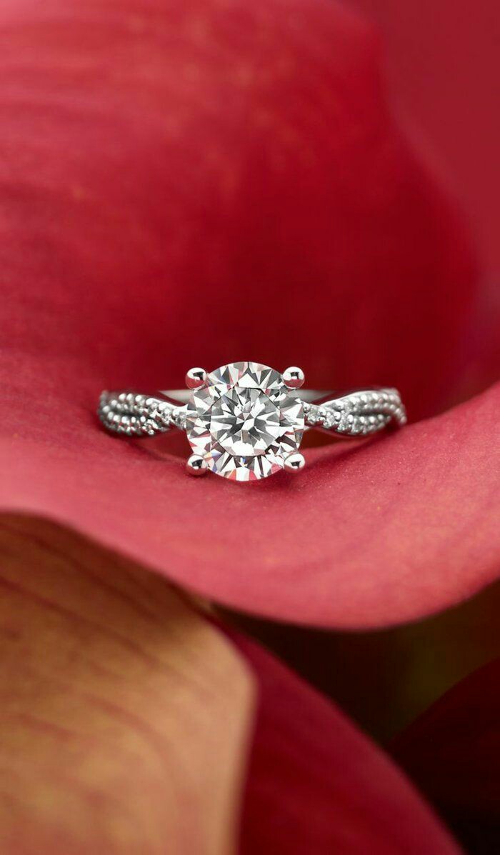 Les 40 plus jolis modèles des bagues de mariage en vogue cette saison