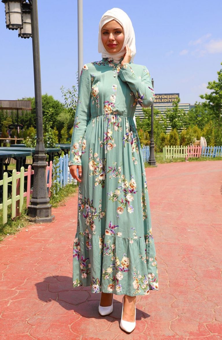 Hijab Style : 31 des plus belles robes femmes voilées tendance 2020