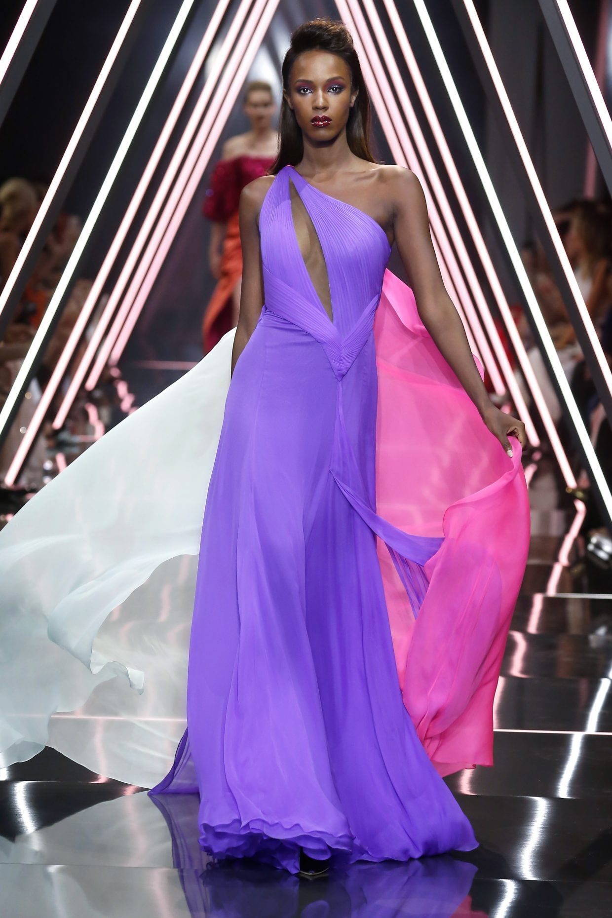 Tendance Mode: 101 des plus belles robes de soirée 2020 en photos