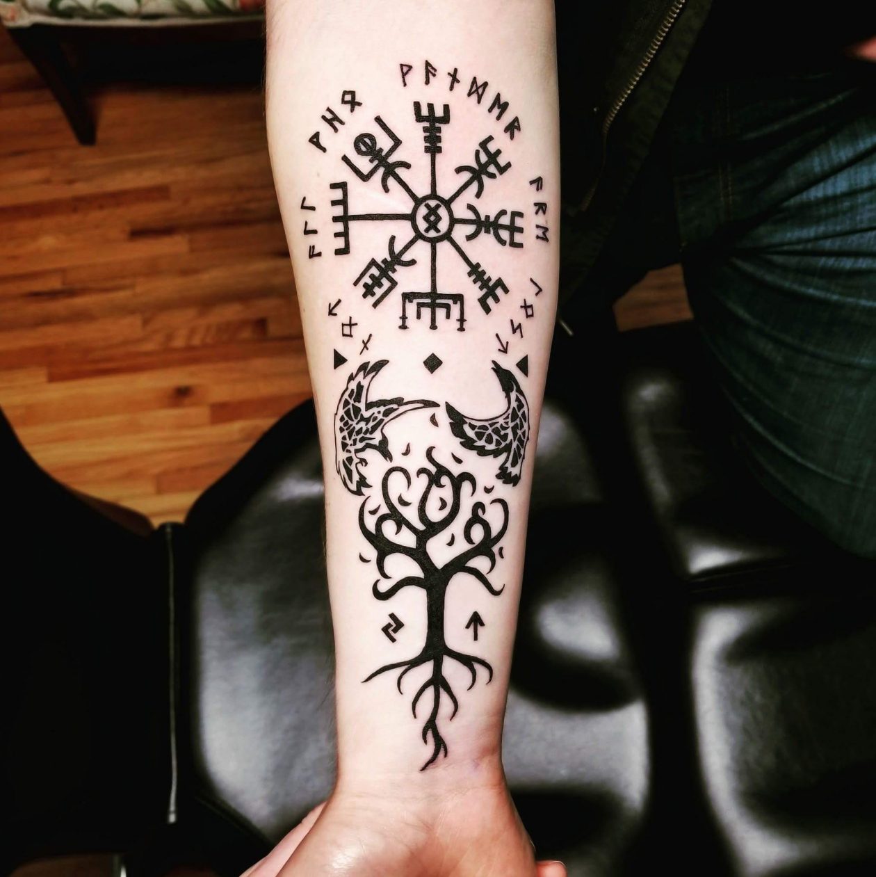 Tattoo : 110 des Meilleures Idées de Tatouage Viking tendances 2020